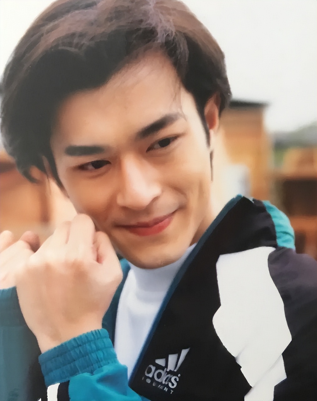 Gu Tianle's plastic surgery failed? - iNEWS