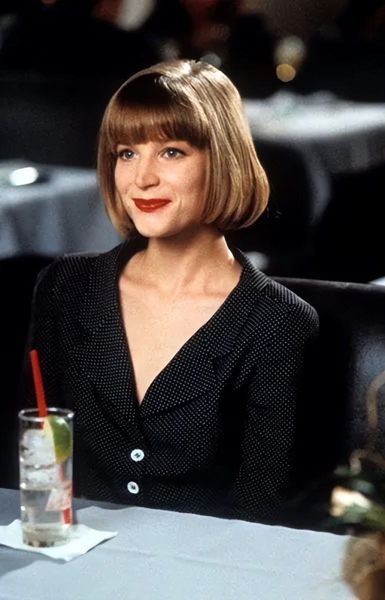The former Hollywood goddess retired from the circle for 20 years, and ...