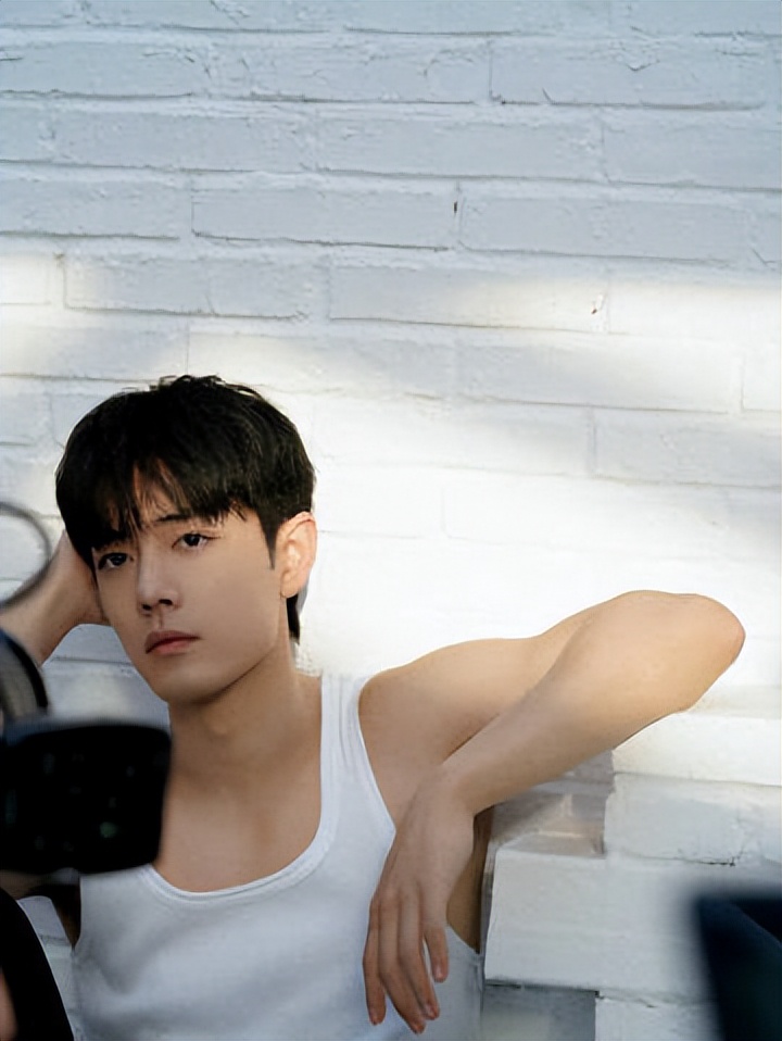 Shareholders of Xiao Zhan's studio changed, broker Wang Liwei withdrew shares - iMedia