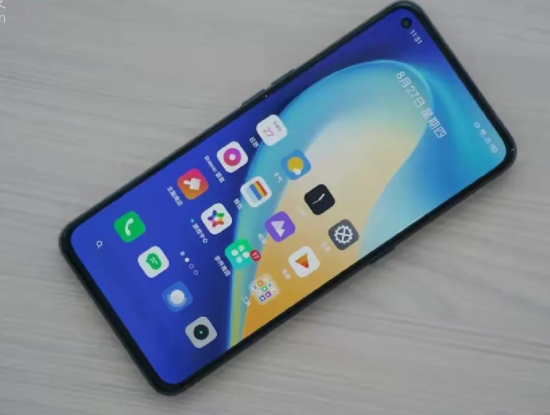 It has strong performance, can play games, and supports 5G mobile ...