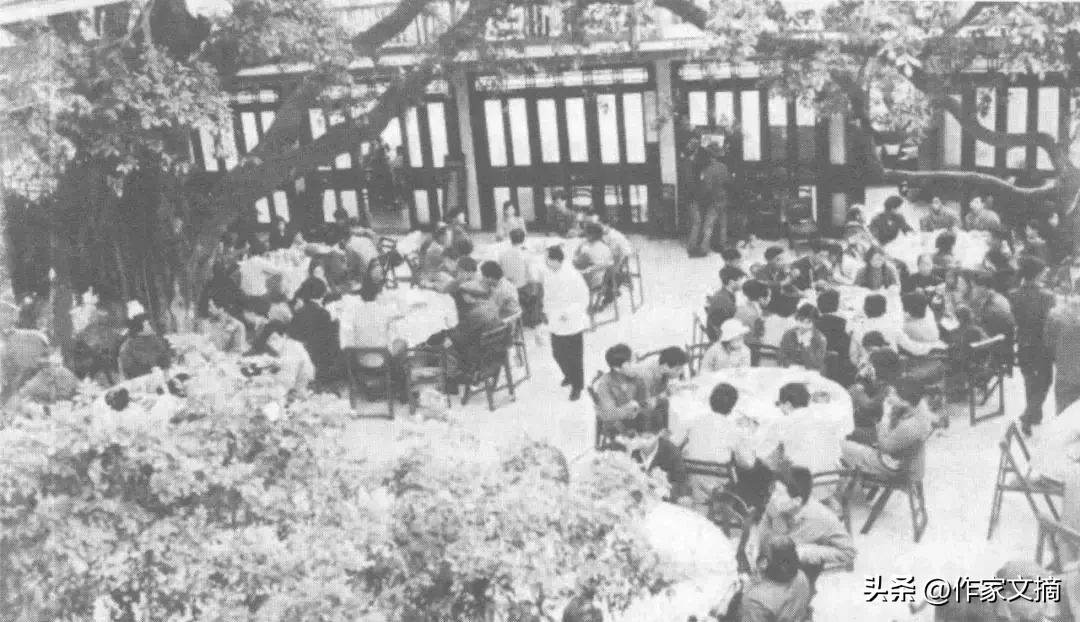 What is the magic power of Panxi Restaurant, which attracts many ...