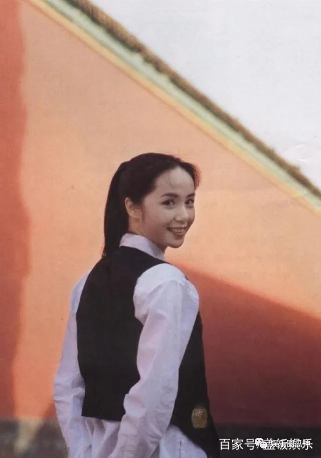 God! Jiang Wenli was so beautiful when she was young! - iMedia