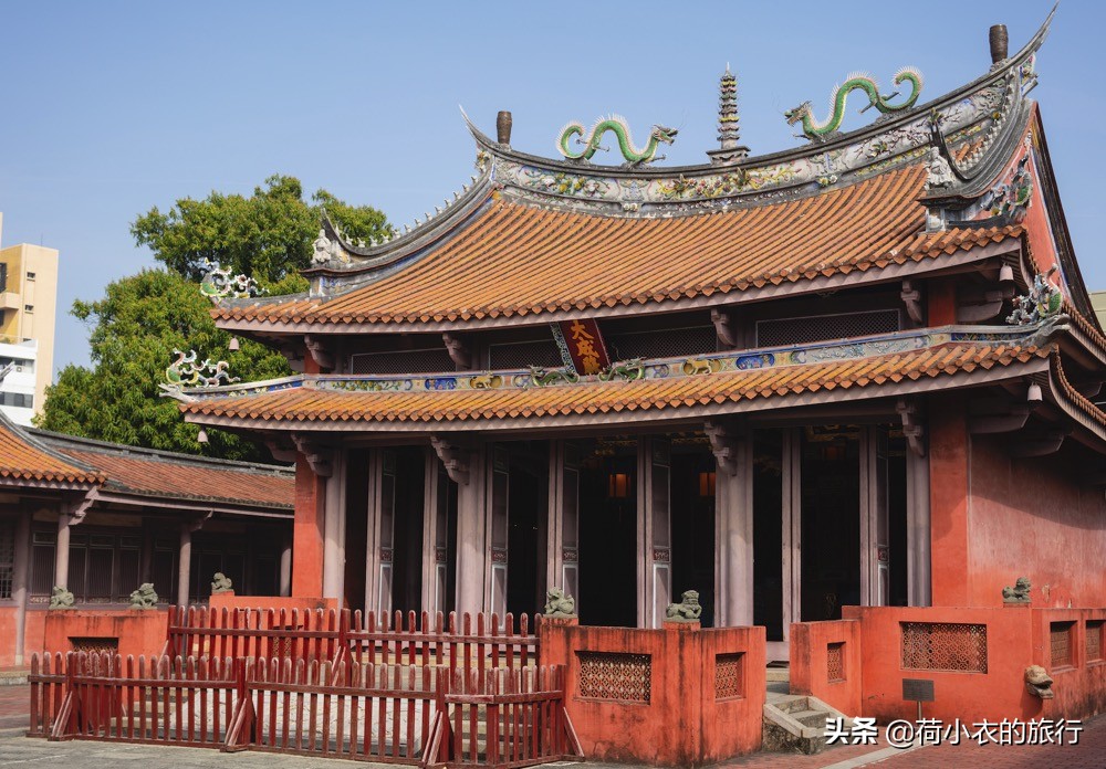 There are a few of the five most famous temples in China. Have you ...