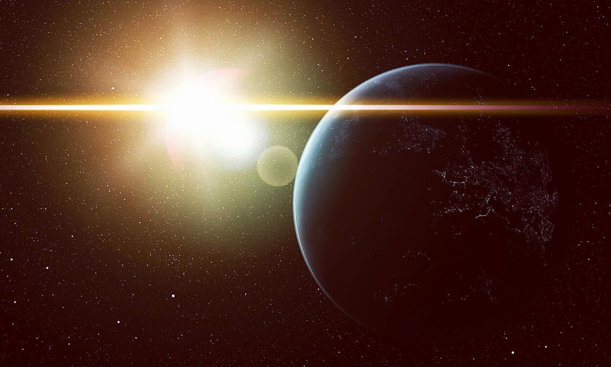 The sun is quietly changing, leaving no time for human beings, there is ...