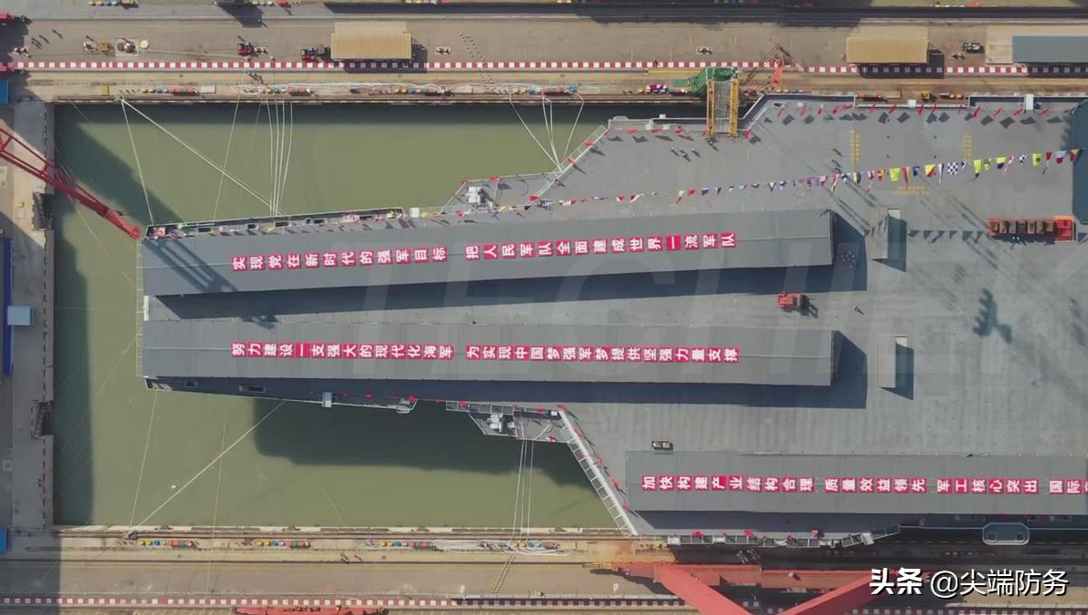 China's Type 004 aircraft carrier has been improved, adding elevators ...