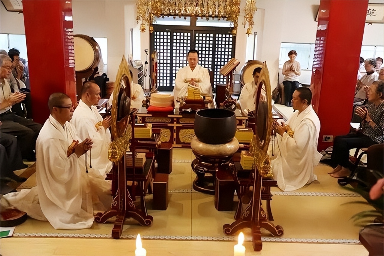 The Evolution of the Funeral System of Japanese Empresses and Emperors ...