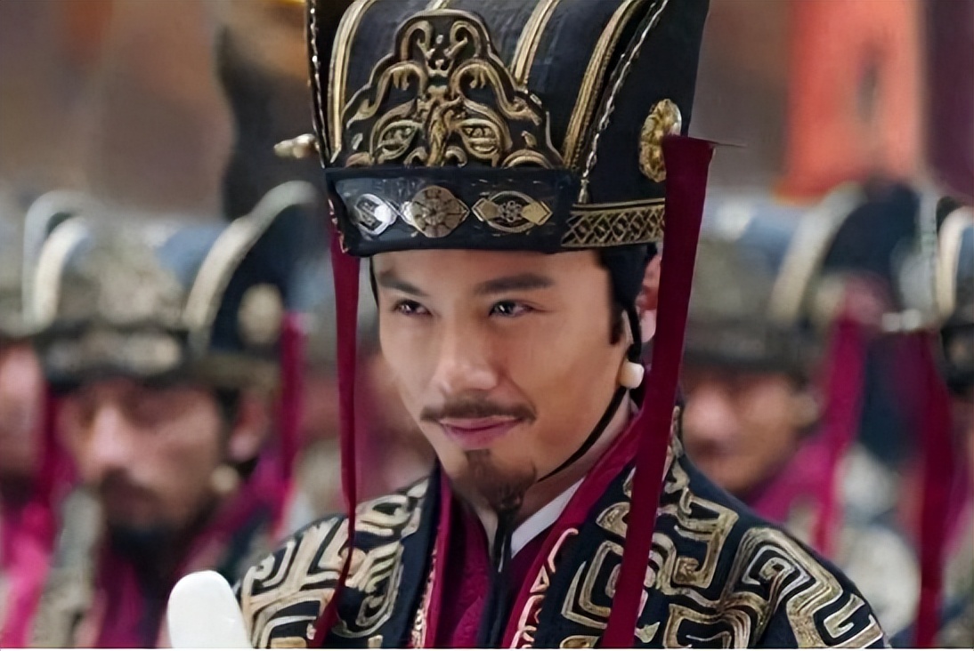 An incompetent dynasty: 14 of the 15 emperors were incompetent, but it ...