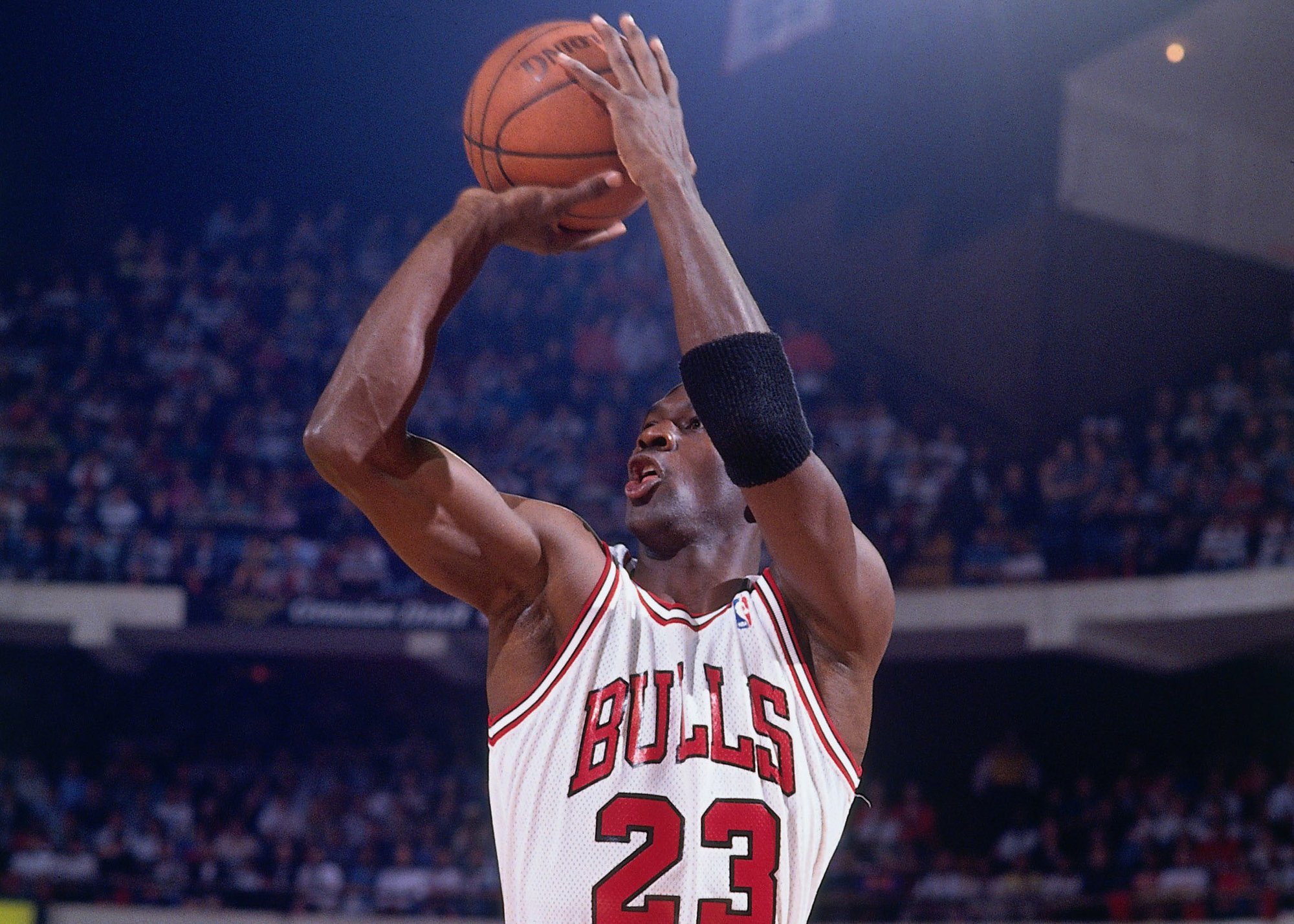 Michael Jordan, behind the protagonist's halo - iNEWS