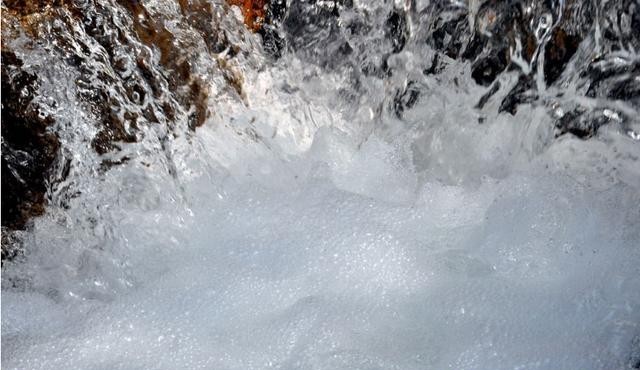 What is mineral water and how is it formed? - iMedia
