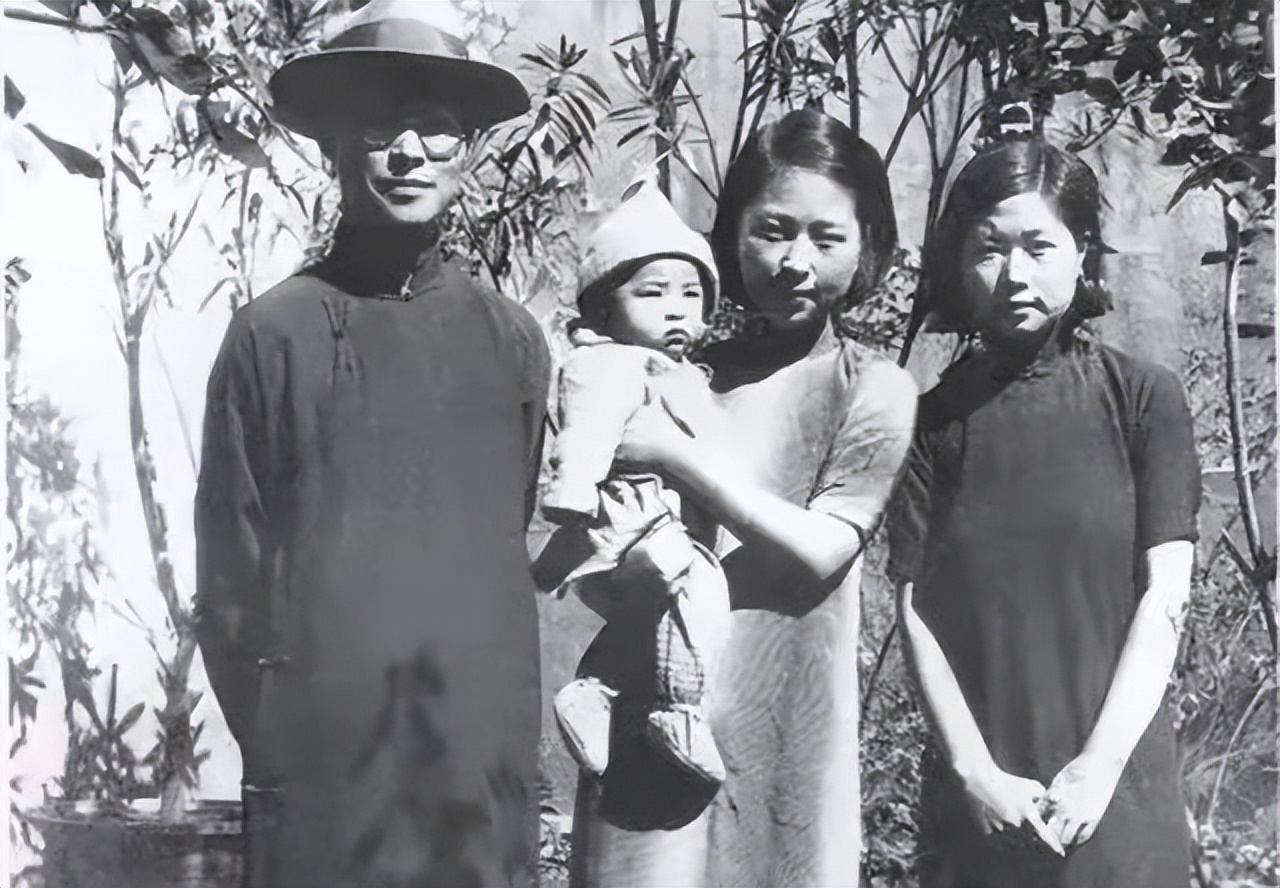 Shen Congwen and Zhang Zhaohe's life, love or not love? - iNEWS