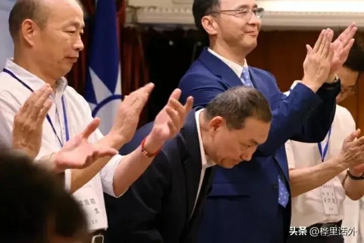 Jin Pucong's "knife" came out of his body and aimed at the party ...