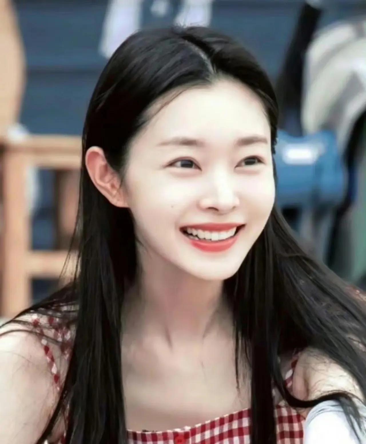 Why does Song Yi have good-looking facial features, but his appearance ...