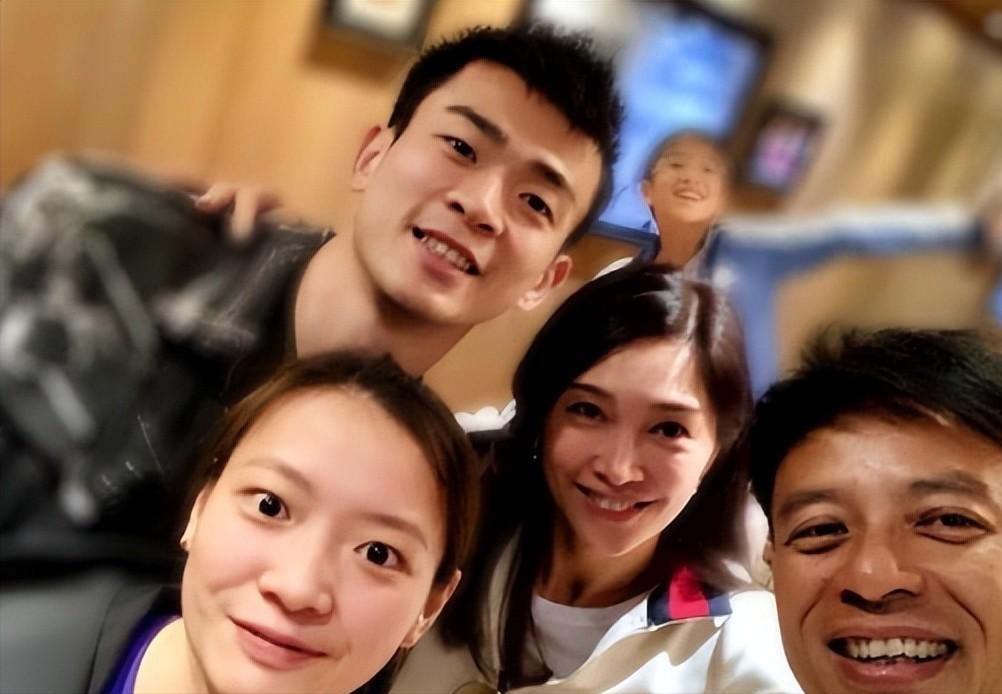 Miss Hong Kong Lo Suk-yee: Married Hacken Lee at the best age, and gave ...