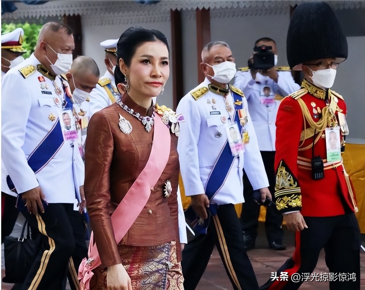 The mythical beast princess Sirivan went to Europe, and the silly concubine Nina didn't seize ...