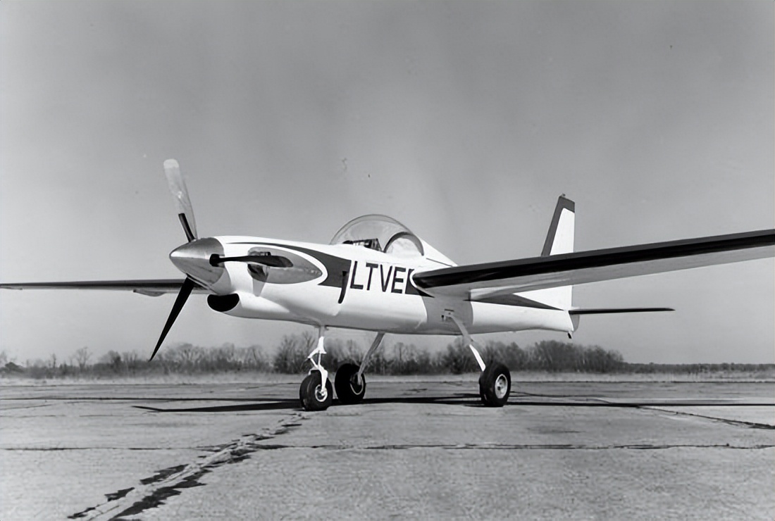 American-made LTV L450F reconnaissance aircraft - iMedia