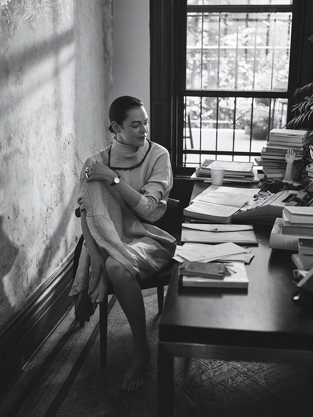 Photography is about expressing the world better: Hans Neumann - iNEWS