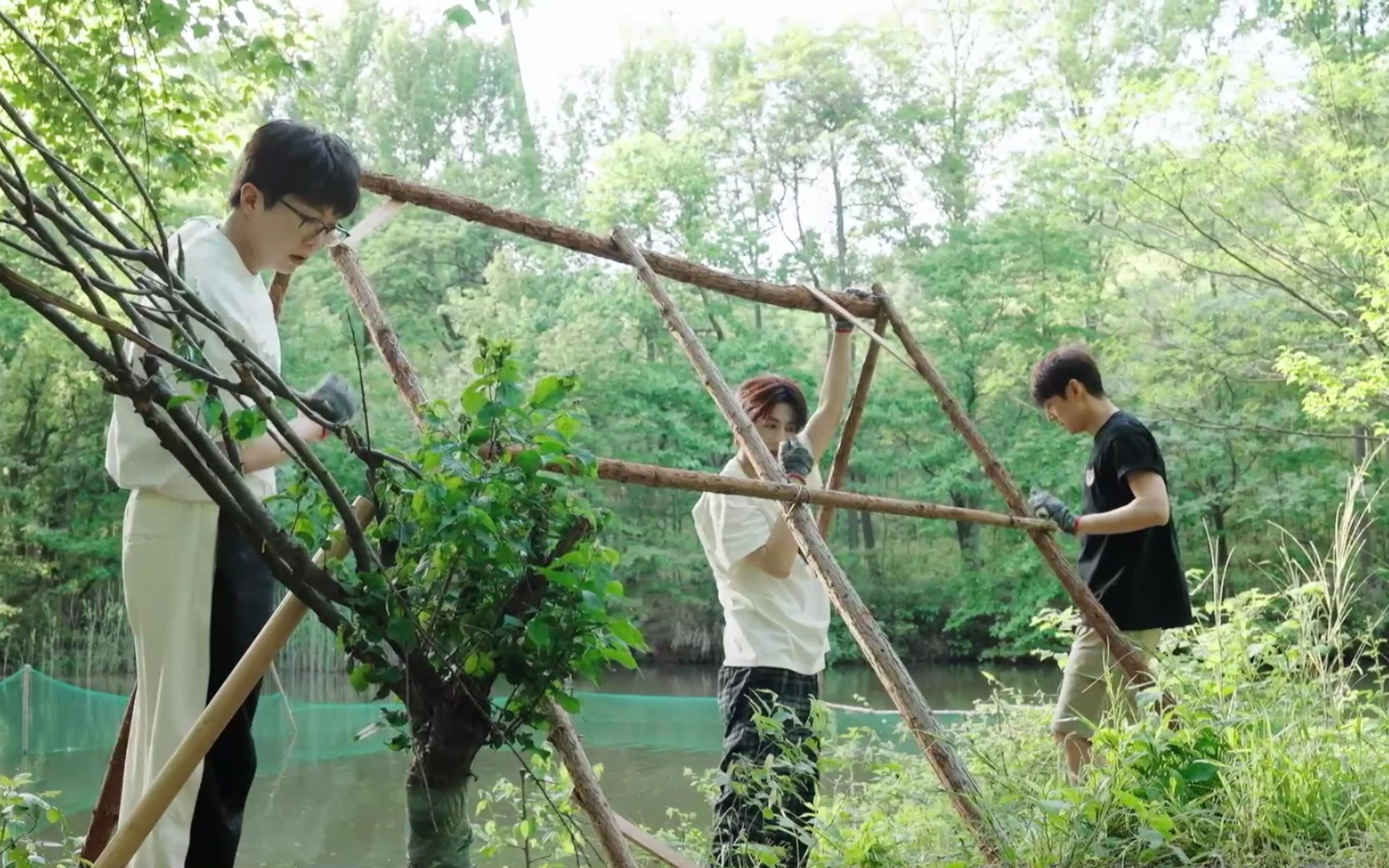 Rewatch the whole season of "Longing for Life" every year, why? - iNEWS