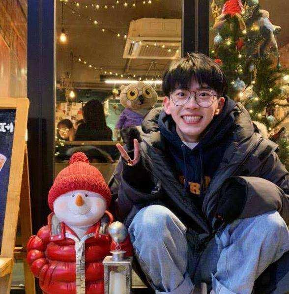 What kind of comedy is Fei Qiming's physique? He ate poisonous ...