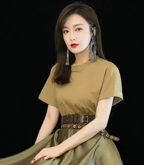 Beautiful Qin Lan and Zhang Yuqi - iMedia