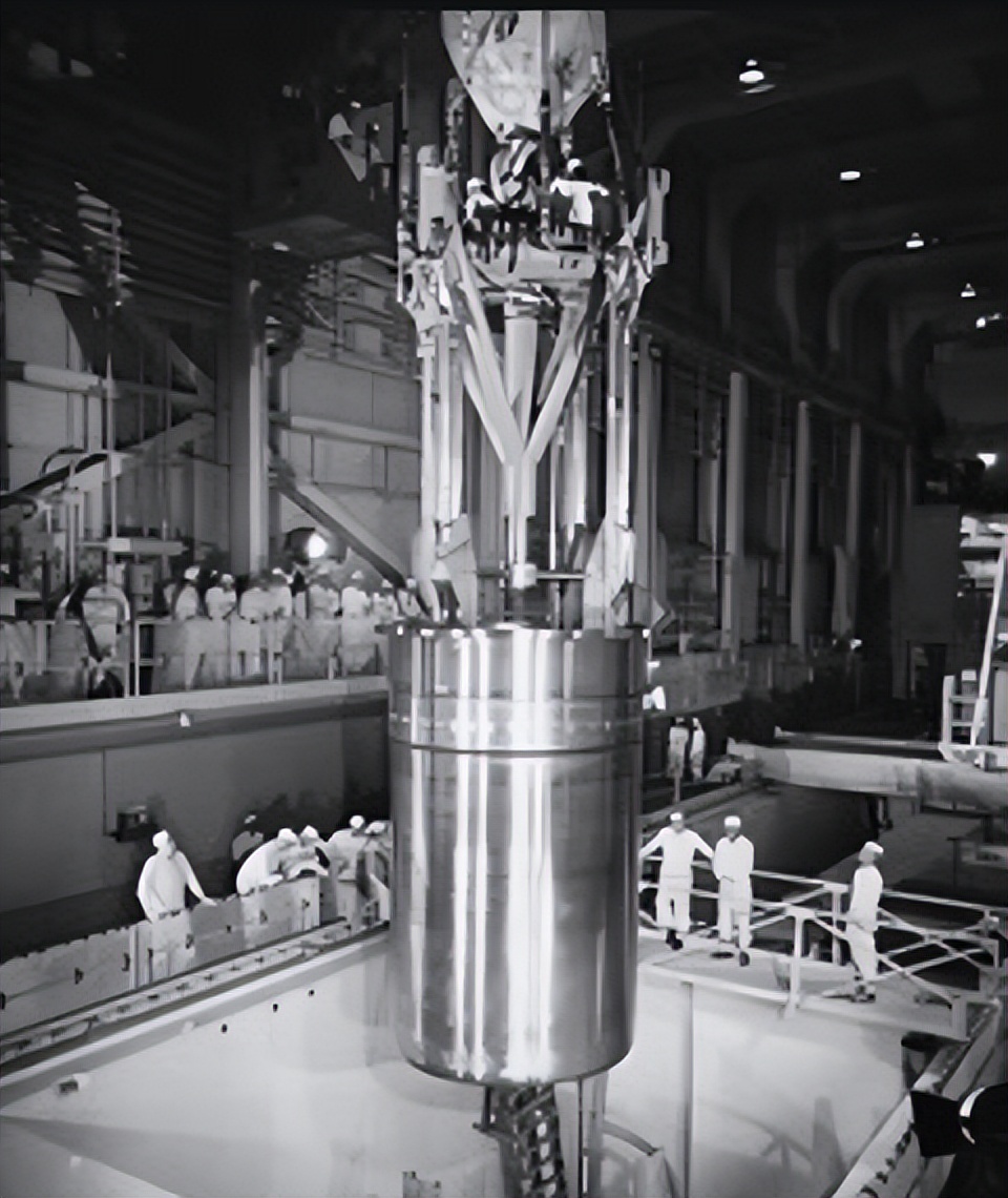 The development history of nuclear power plants - the first generation ...