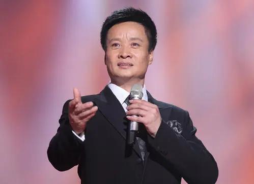 Yan Weiwen's wife Liu Weixing: After 32 years of fighting breast cancer ...
