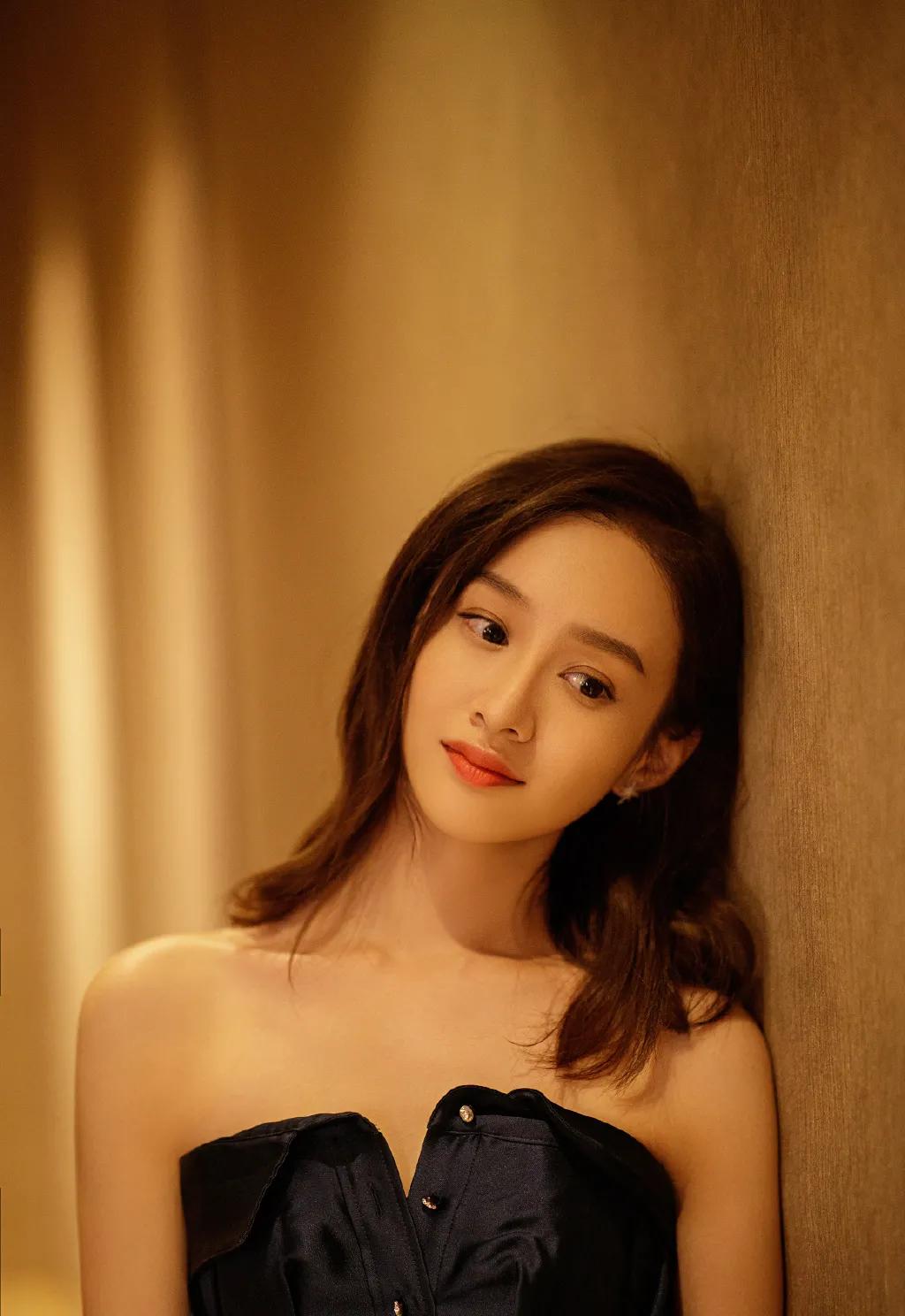 Lu Yanqi is beautiful - iNEWS
