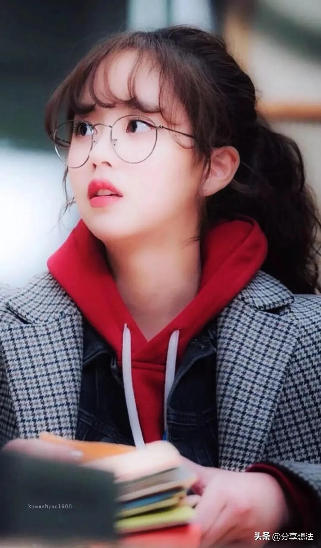 Korean actress Kim So Hyun wallpaper - iNEWS