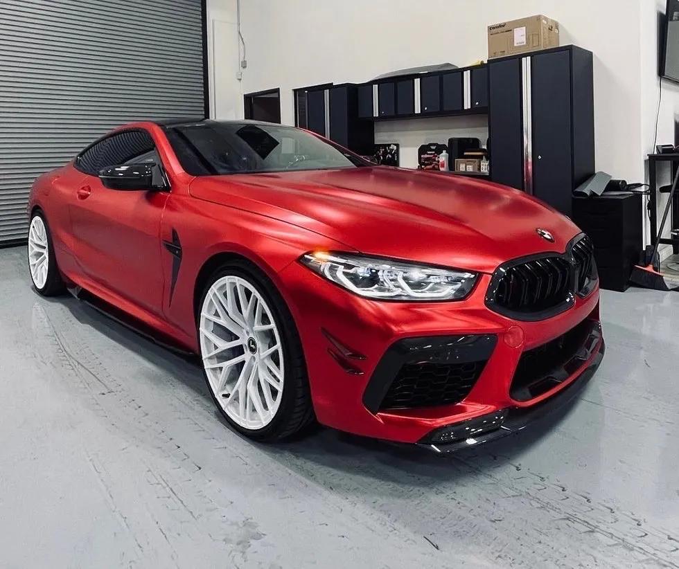 Impressive red M8, at a glance? - iNEWS