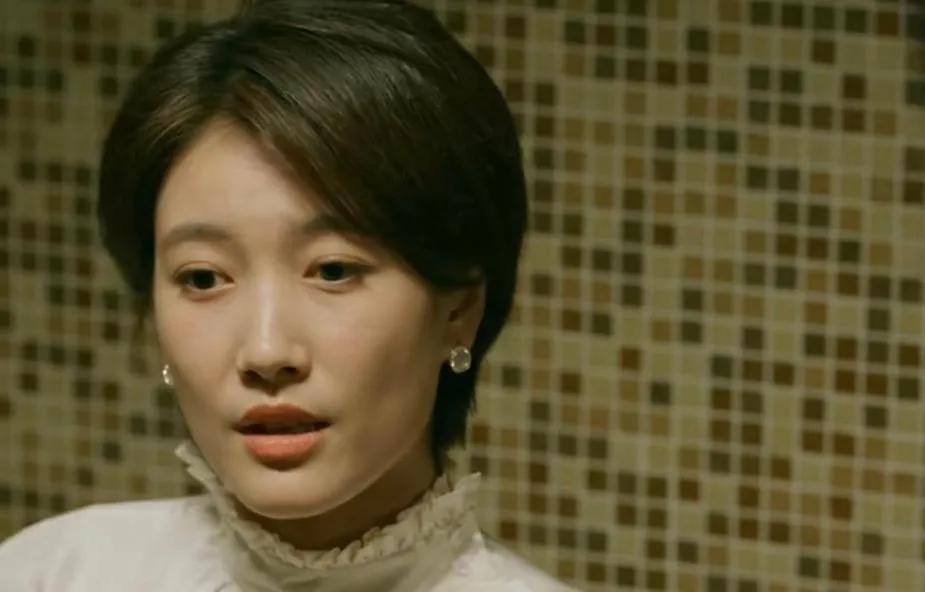 What is the significance of the four female characters portrayed in Feng Xiaogang's "Echo"? - iMedia