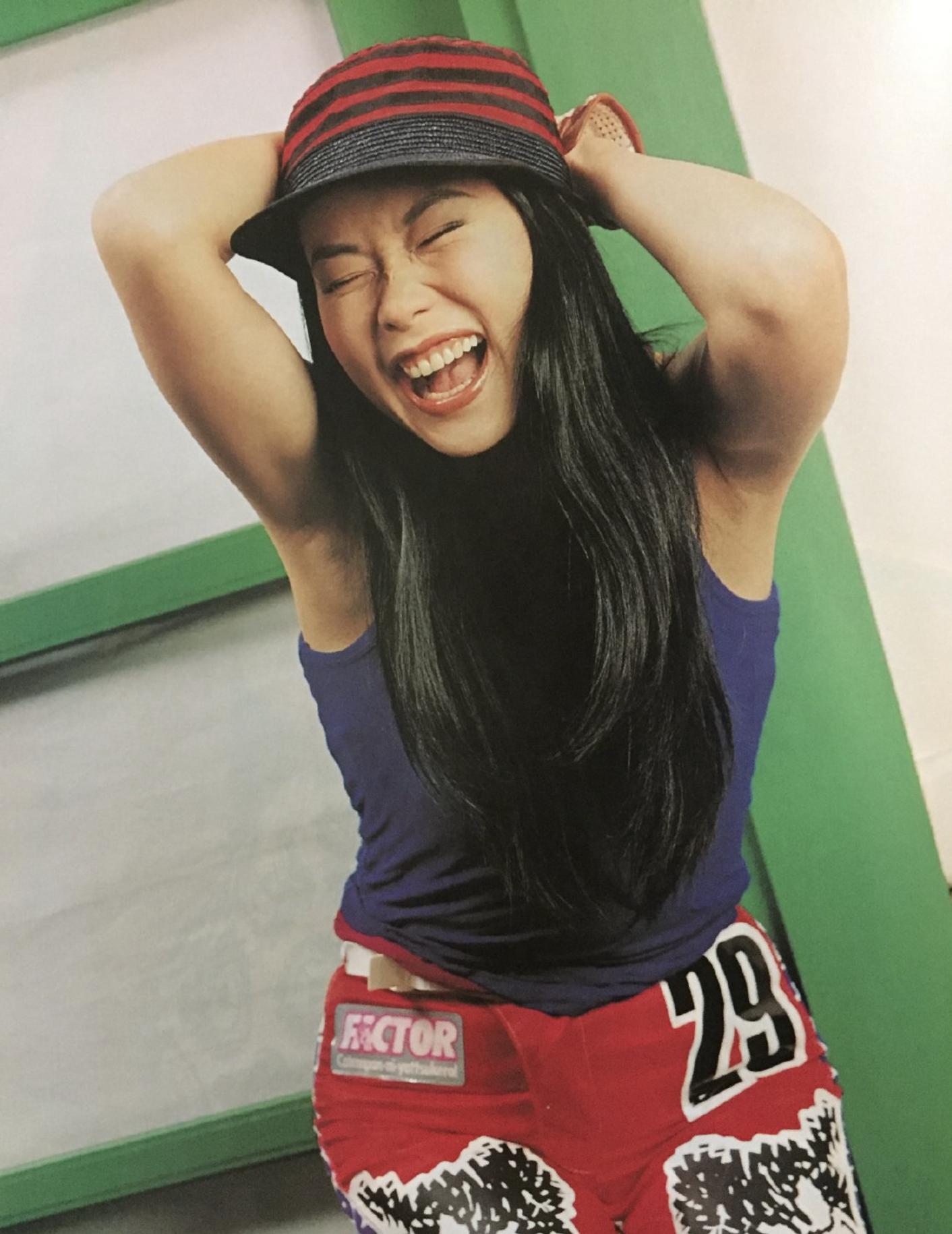 Cecilia Yip - The Beauty of a Girl with Thousand Faces - iNEWS