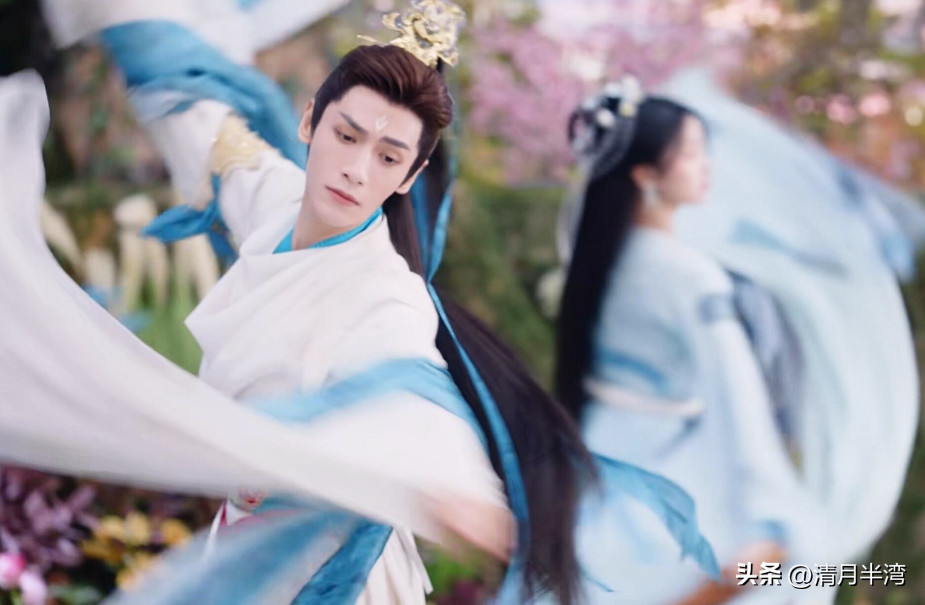 Don't act awkwardly as a pair of sword dancers, let these 7 couples ...