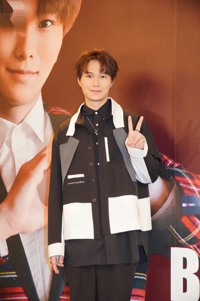 Shaw Brothers hold Chen Ying, Cai Jieli Valley 9-star Wang Haoxin, Yuan ...