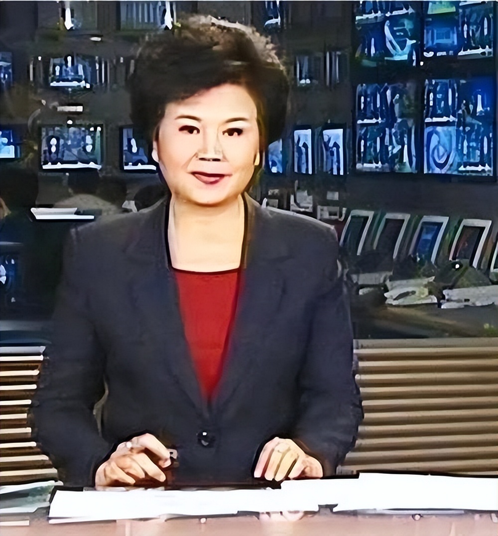 She stayed with her husband for 49 years, and her partner Luo Jing ...