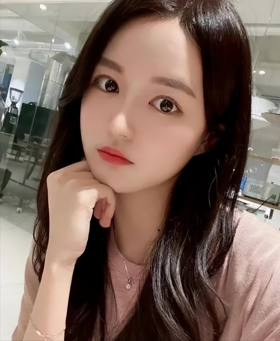 The 24-year-old Korean artist Kim Yoona was killed. She had a good ...