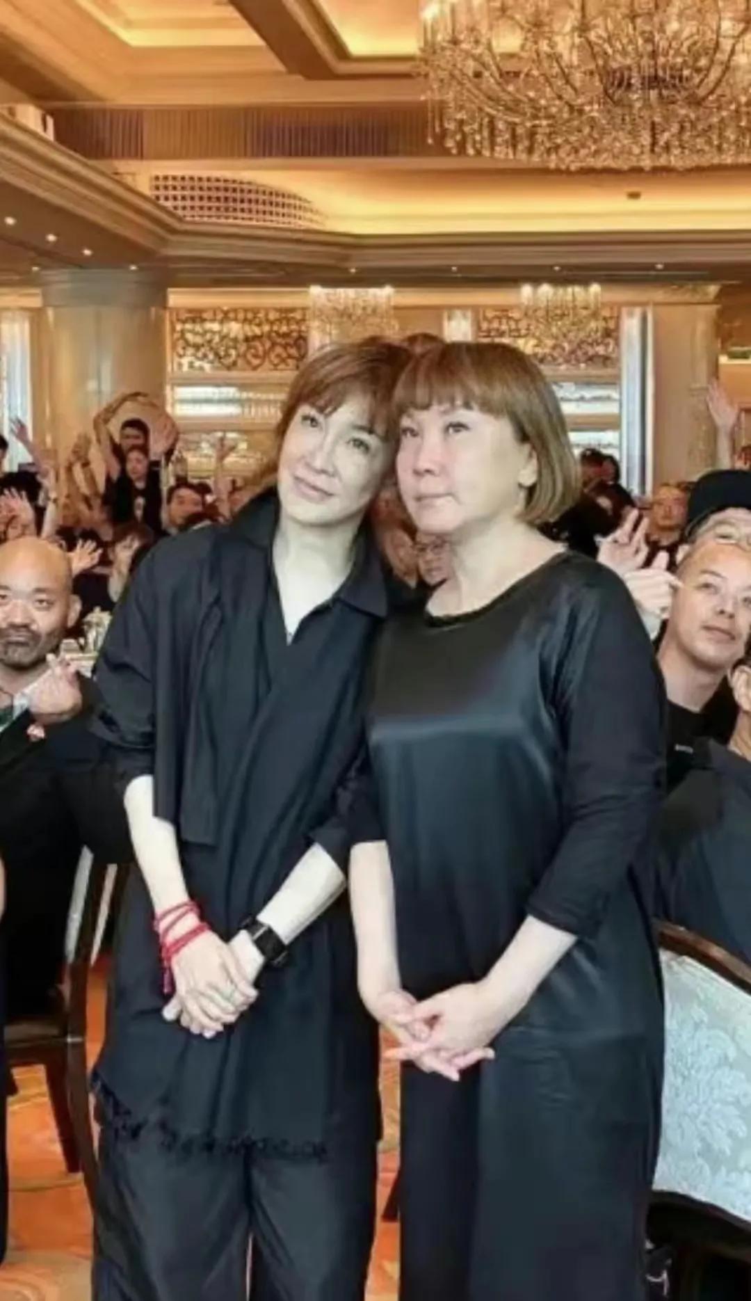 coco Lee Coco forever sexy goddess! However, Coco Lee's second sister hosted a banquet to thank ...