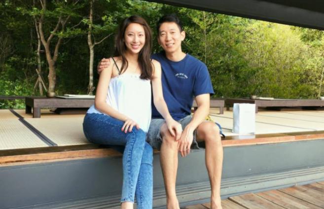 Sui Tang, who was obviously pregnant in a photo with fans, was revealed ...