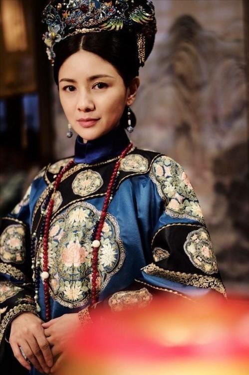 Because Sha Yi gave birth to a second son in three years and gave up ...