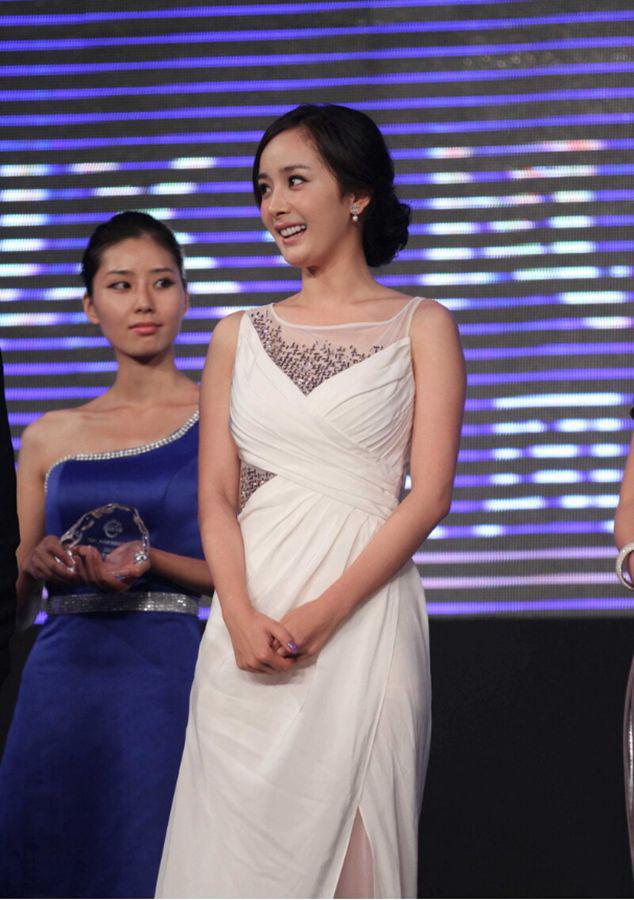 Ruby Lin is 10 years younger than Yang Mi, her temperament and clothing ...