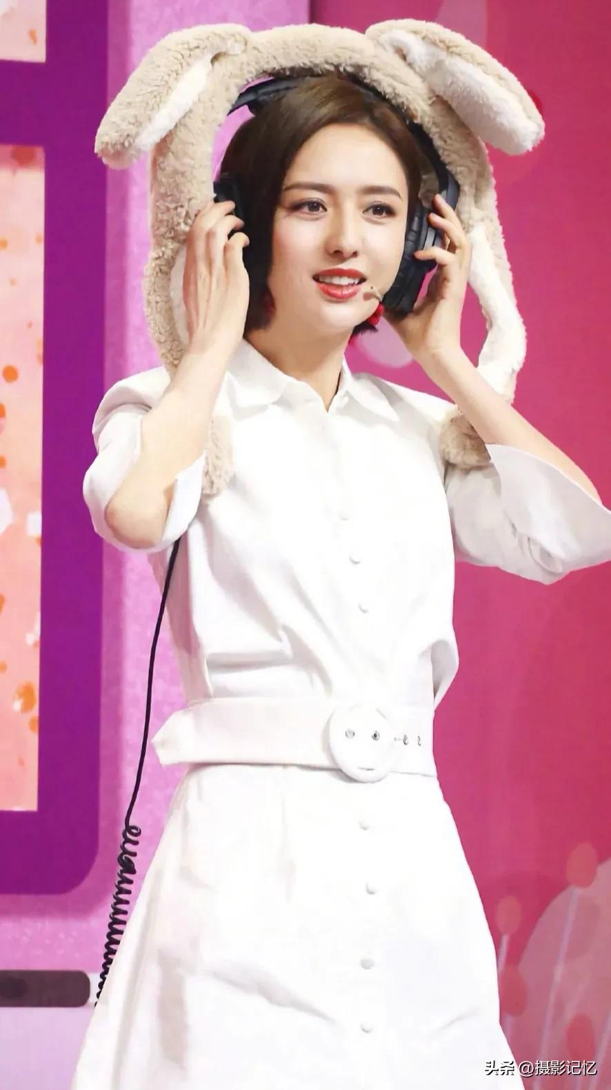 Tong Liya: Jade face - iMedia