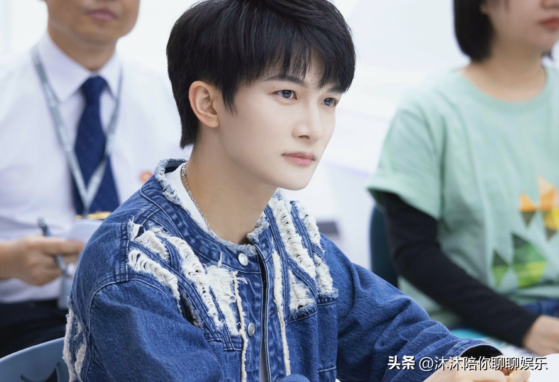 Let's run! The tidbits are coming! Zhou Shen warmly guides the brothers to sing, please ...