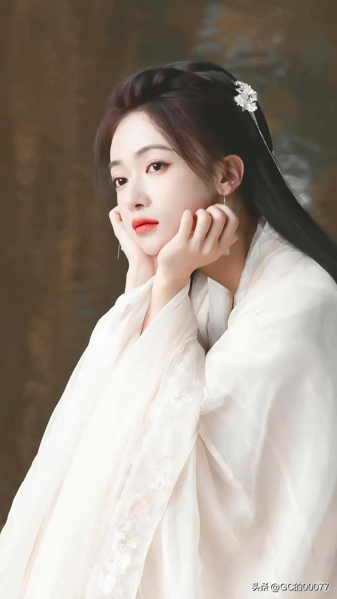 Star picture Wu Jinyan - iNEWS