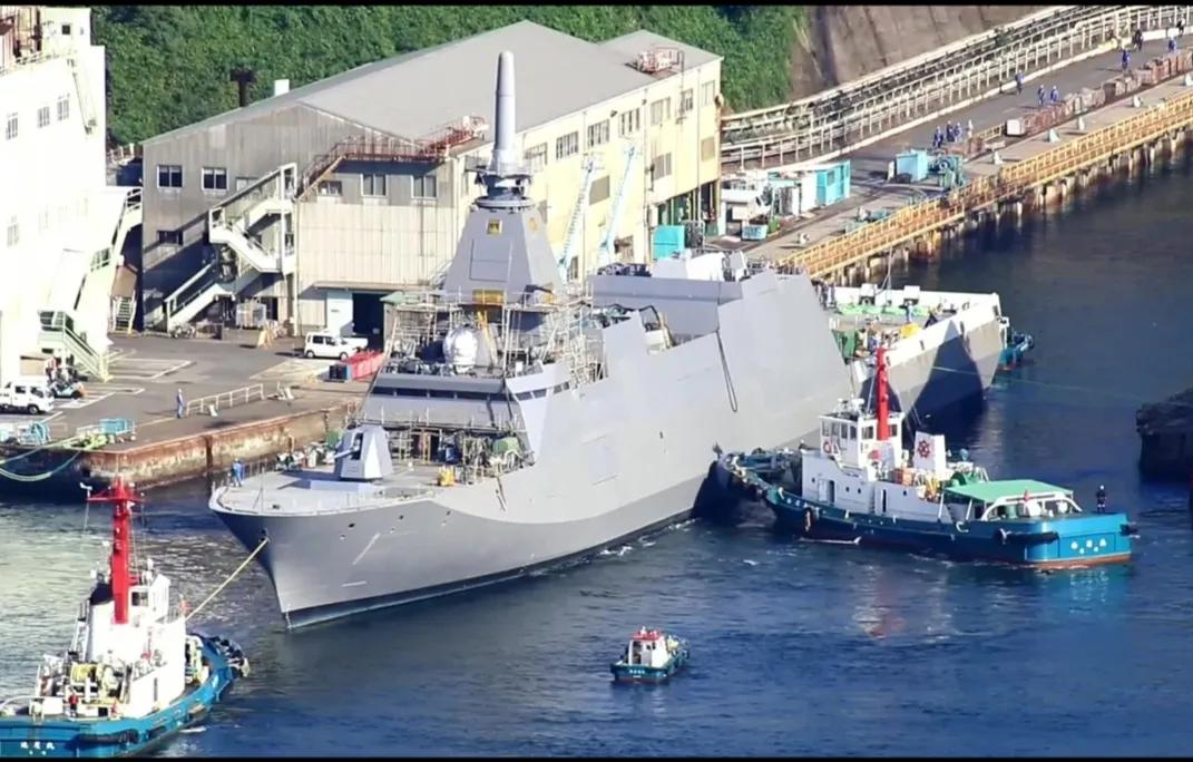 The Chinese Navy entered the Pacific Ocean through the Miyako Strait in ...
