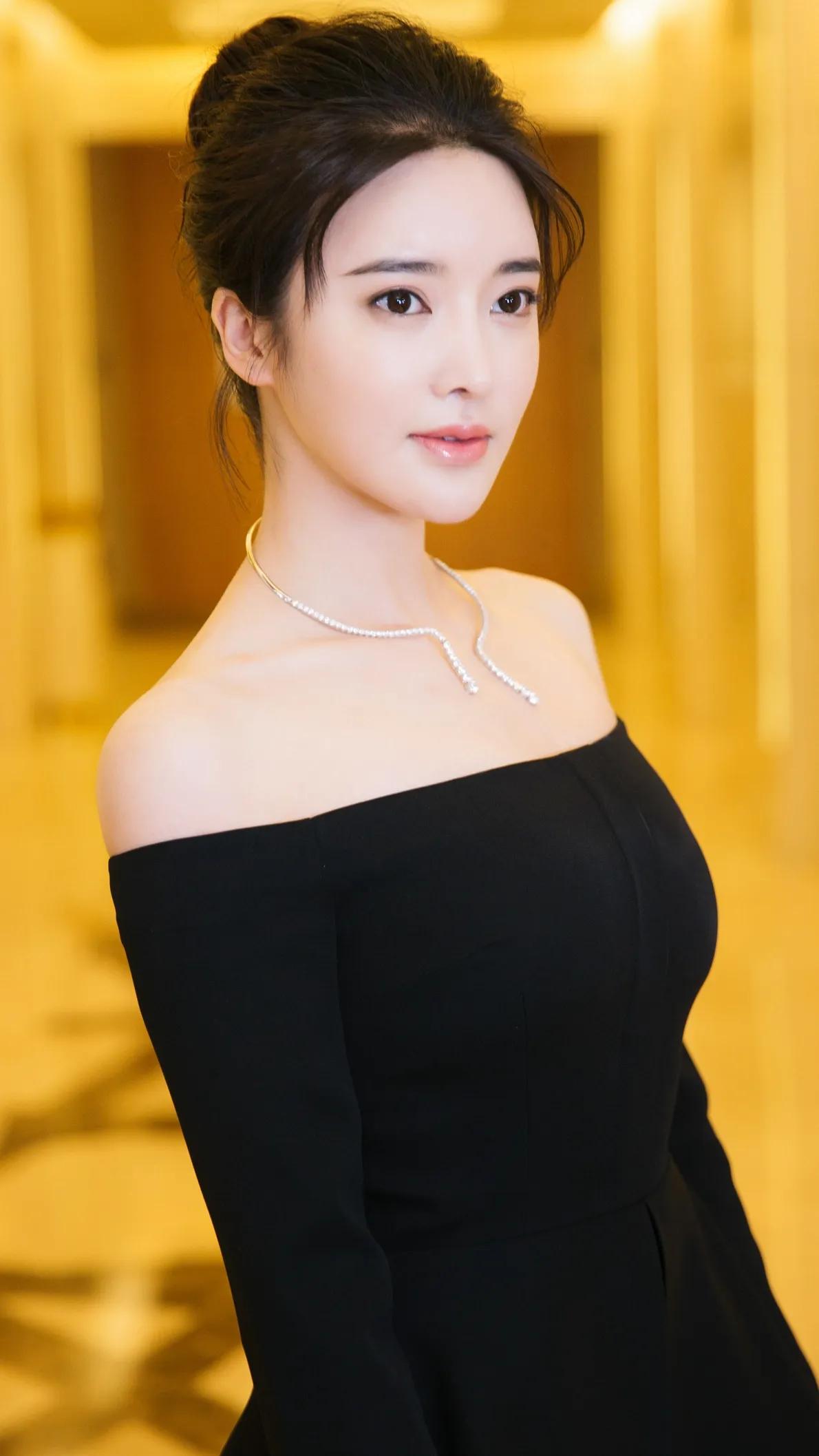 Zhang Xuan's beautiful pictures - iNEWS