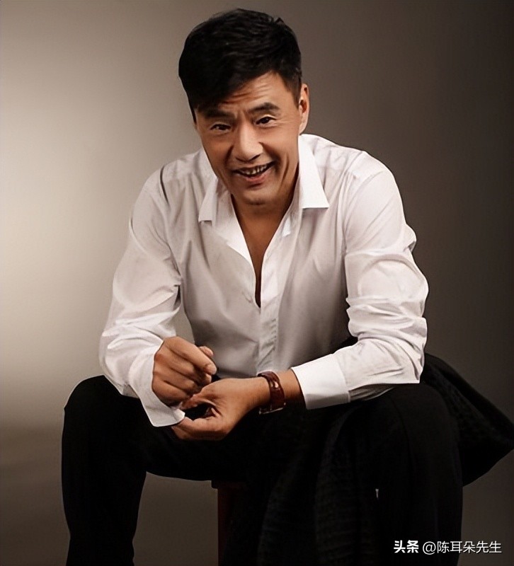 Yu Rongguang: I was at the entrance of the hotel and watched Jet Li ...