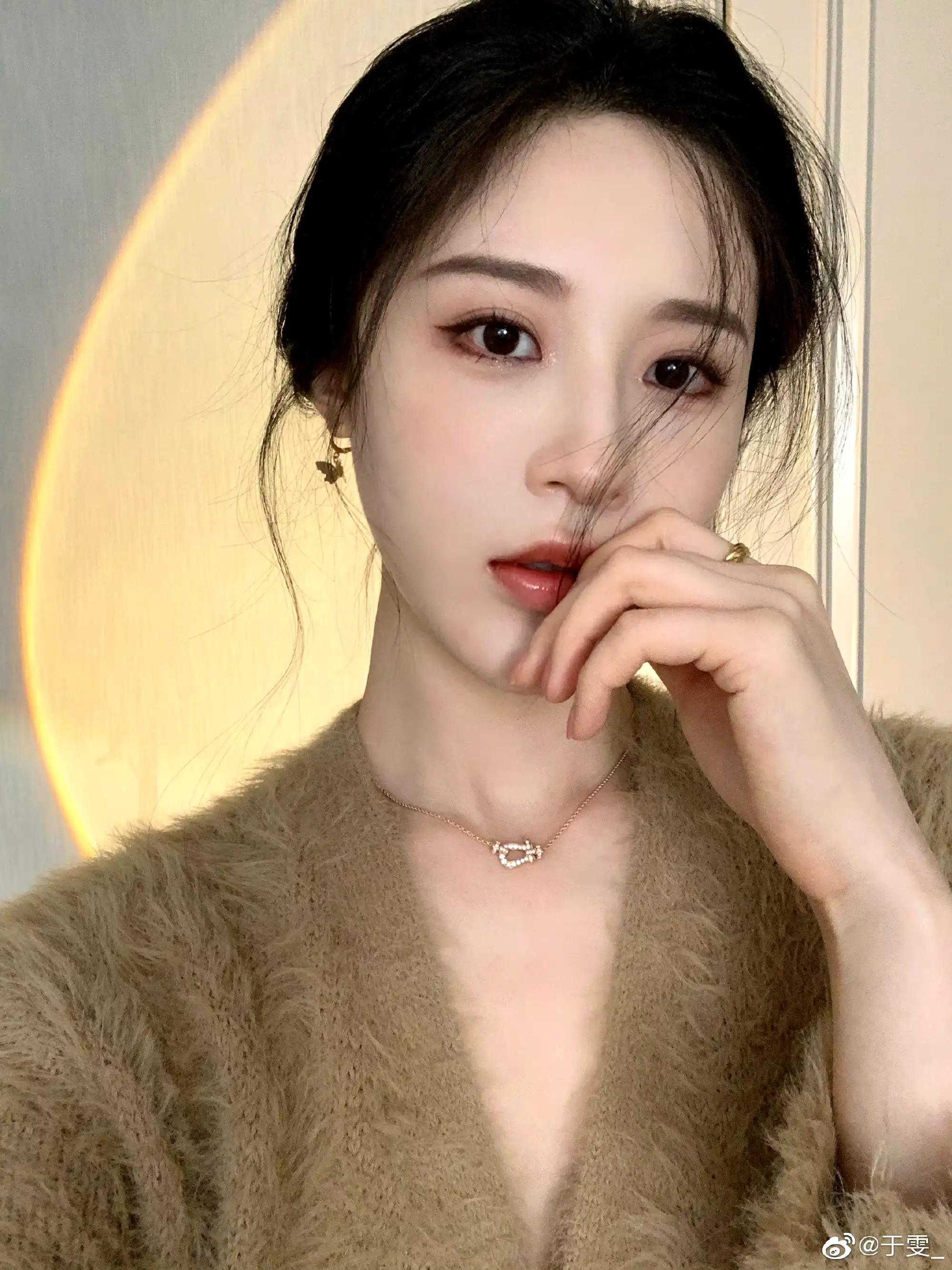 Yu Wen is beautiful and fashionable - iMedia