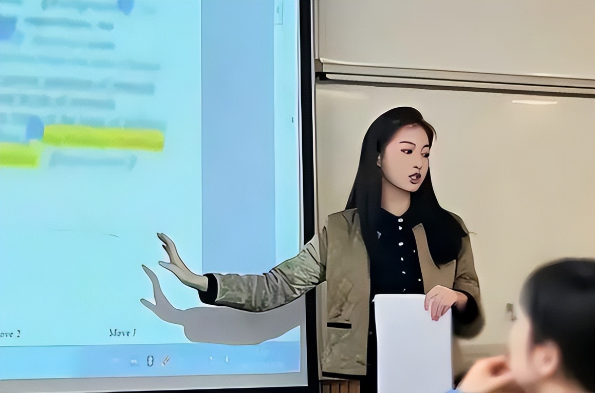 Feng Lin Fudan's class is all in English. - iNEWS