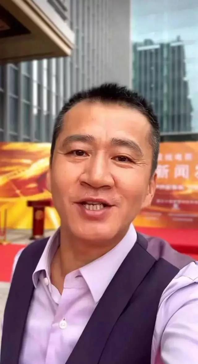 A well-known actor showed up in mud all over his body to move bricks at ...