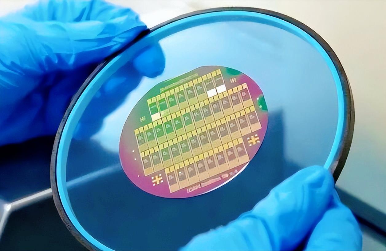 TSMC produces 3nm chips, Samsung mass-produces 3nm chips, why is SMIC stuck at 14nm - iNEWS