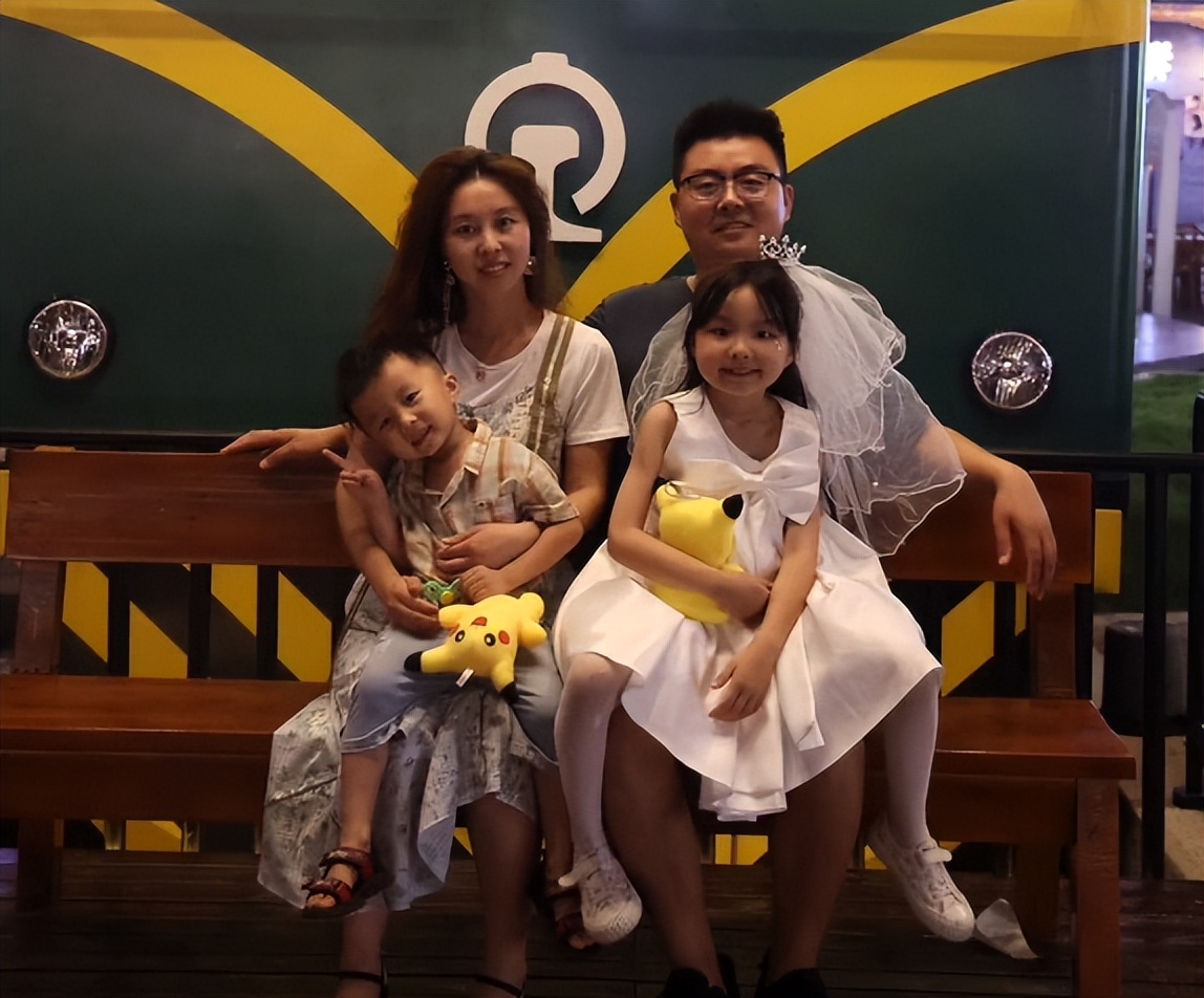 Du Fan encouraged old Du to kneel at the gate of Wei's house, Pan Lu ...