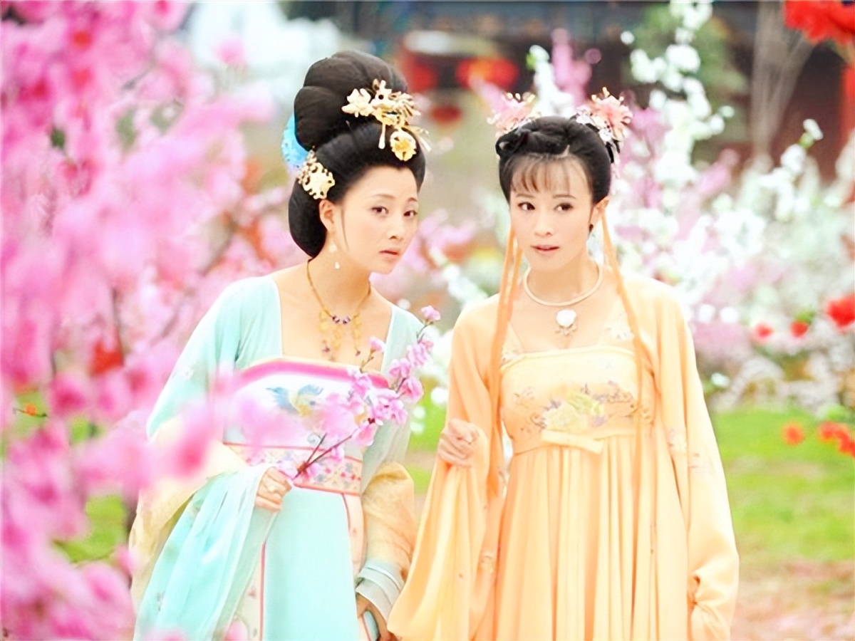 After Tang Xuanzong bestowed the death of Concubine Yang Guifei, she ...